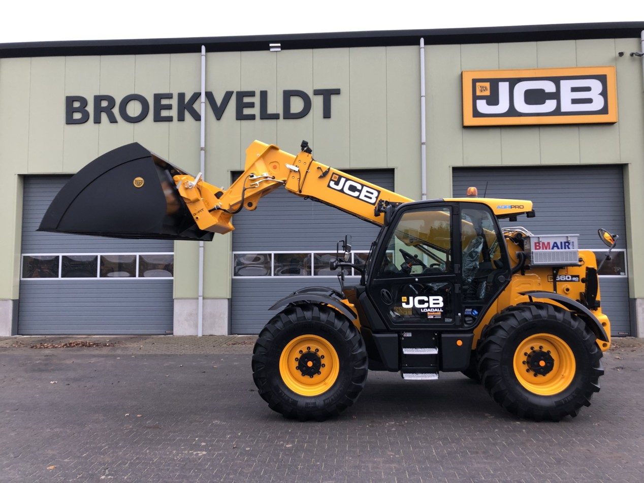 JCB verreiker 560-80 Agri Pro afgeleverd aan TRH Recycling BV in Emmen ...