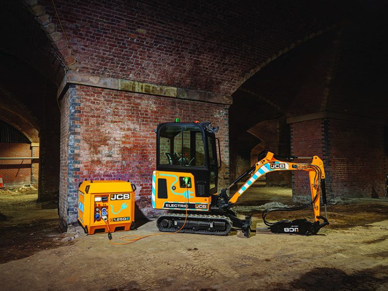 Elektrische minigraver JCB 19C-1 ETECH - JCB Broekveldt